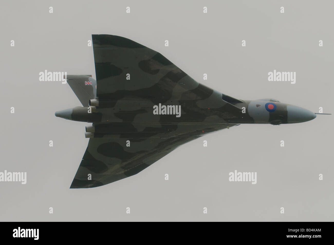 vulcan bomber raf kemble airshow xh558 Stock Photo - Alamy