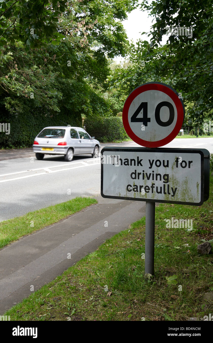 Speed limit sign (40 mph) thanking drivers for driving carefully Stock Photo - Alamy