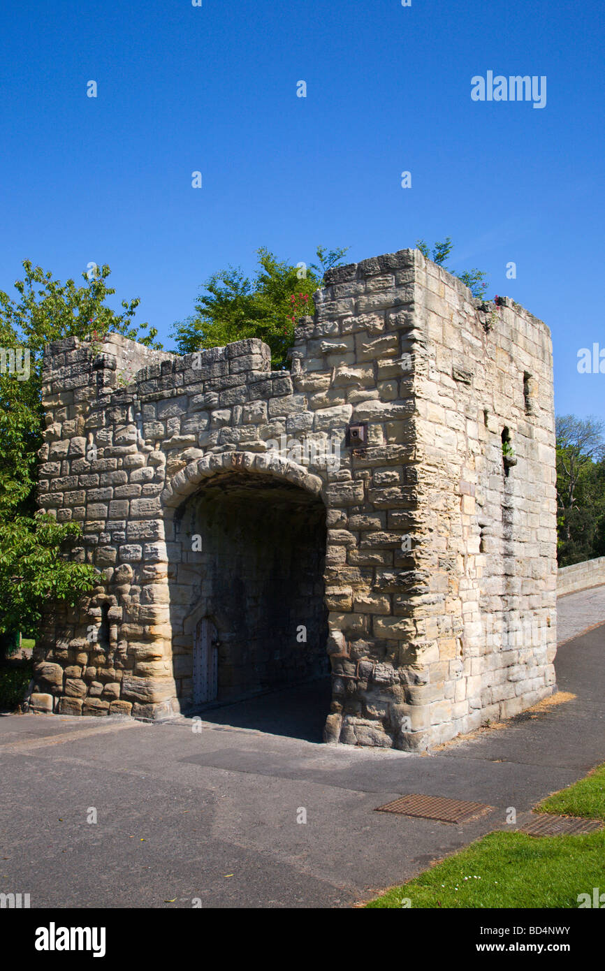 Old gate house hi-res stock photography and images - Alamy