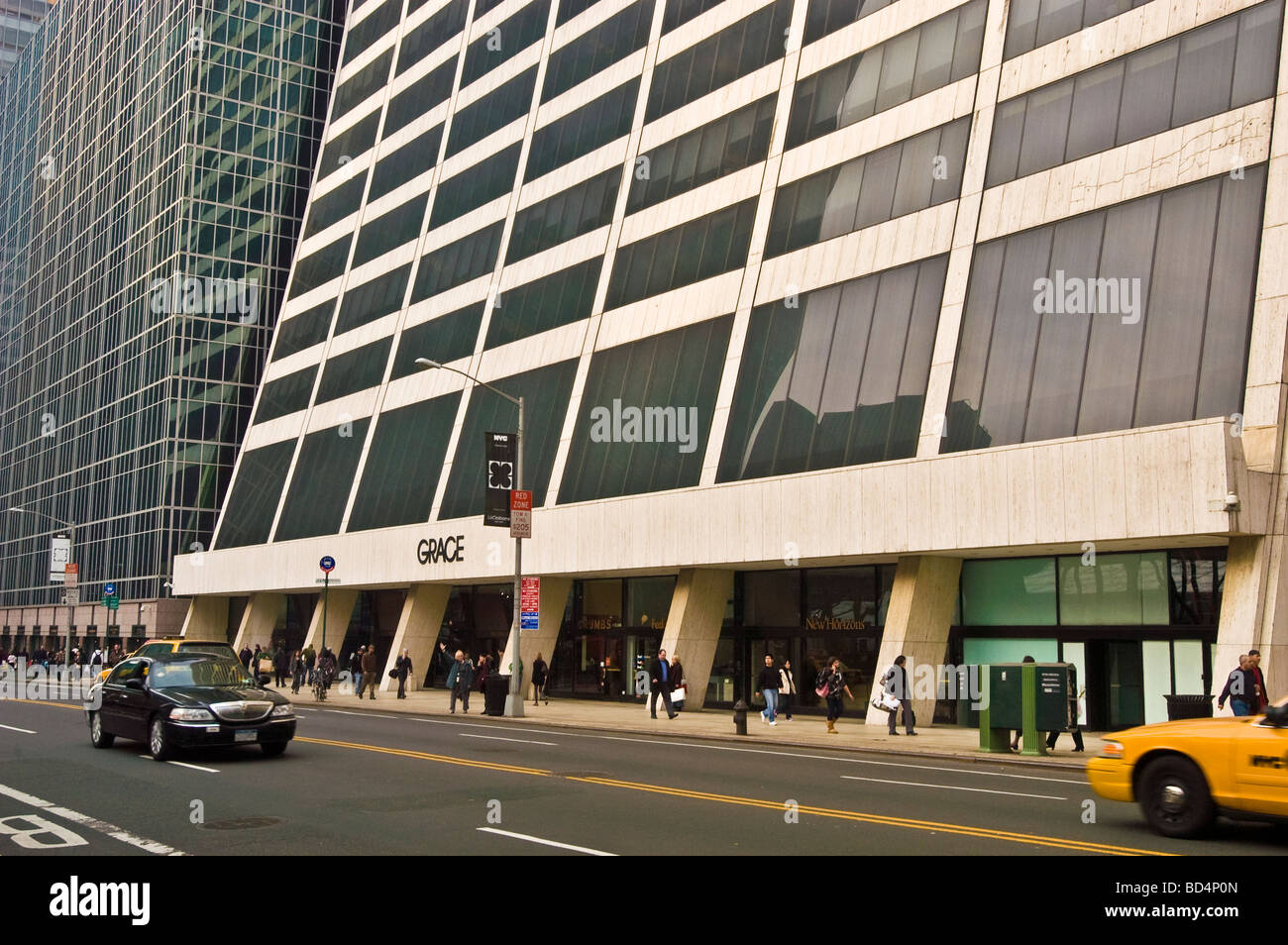 Grace Building at 42nd Street, Manhattan, New York, USA Stock Photo - Alamy