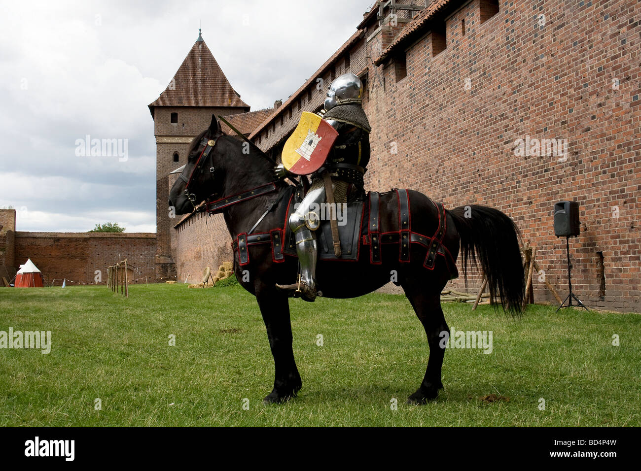 Medieval cavalry hi-res stock photography and images - Alamy