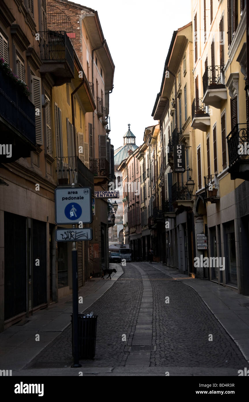 Cremona city center Stock Photo - Alamy