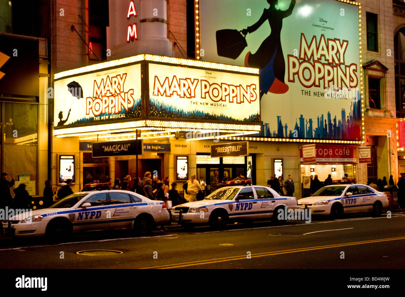 NYPD police cars at Mary Poppins theater, Manhattan, New York Stock ...