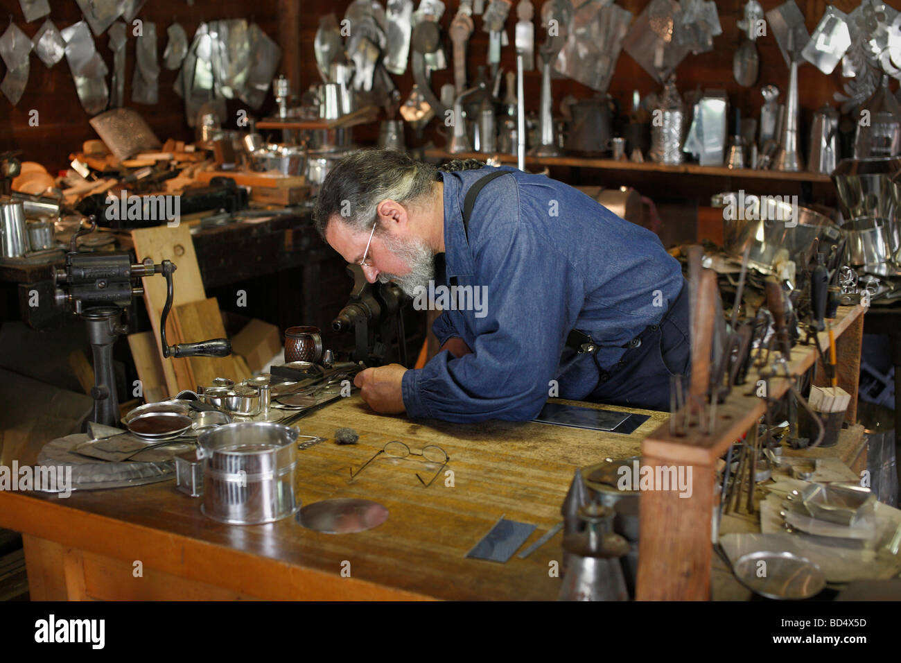 Laborer hi-res stock photography and images - Alamy