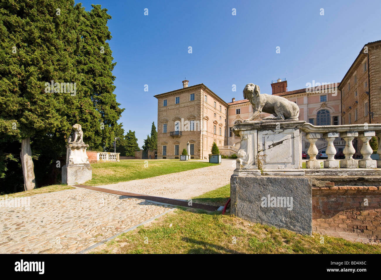 Govone castle hi-res stock photography and images - Alamy