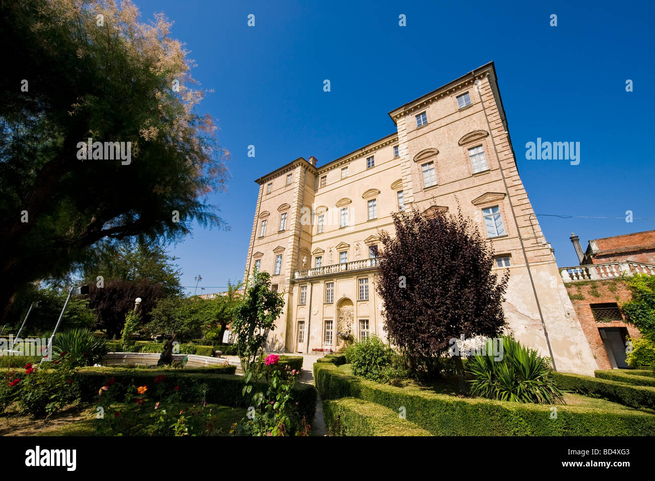 Govone castle hi-res stock photography and images - Alamy