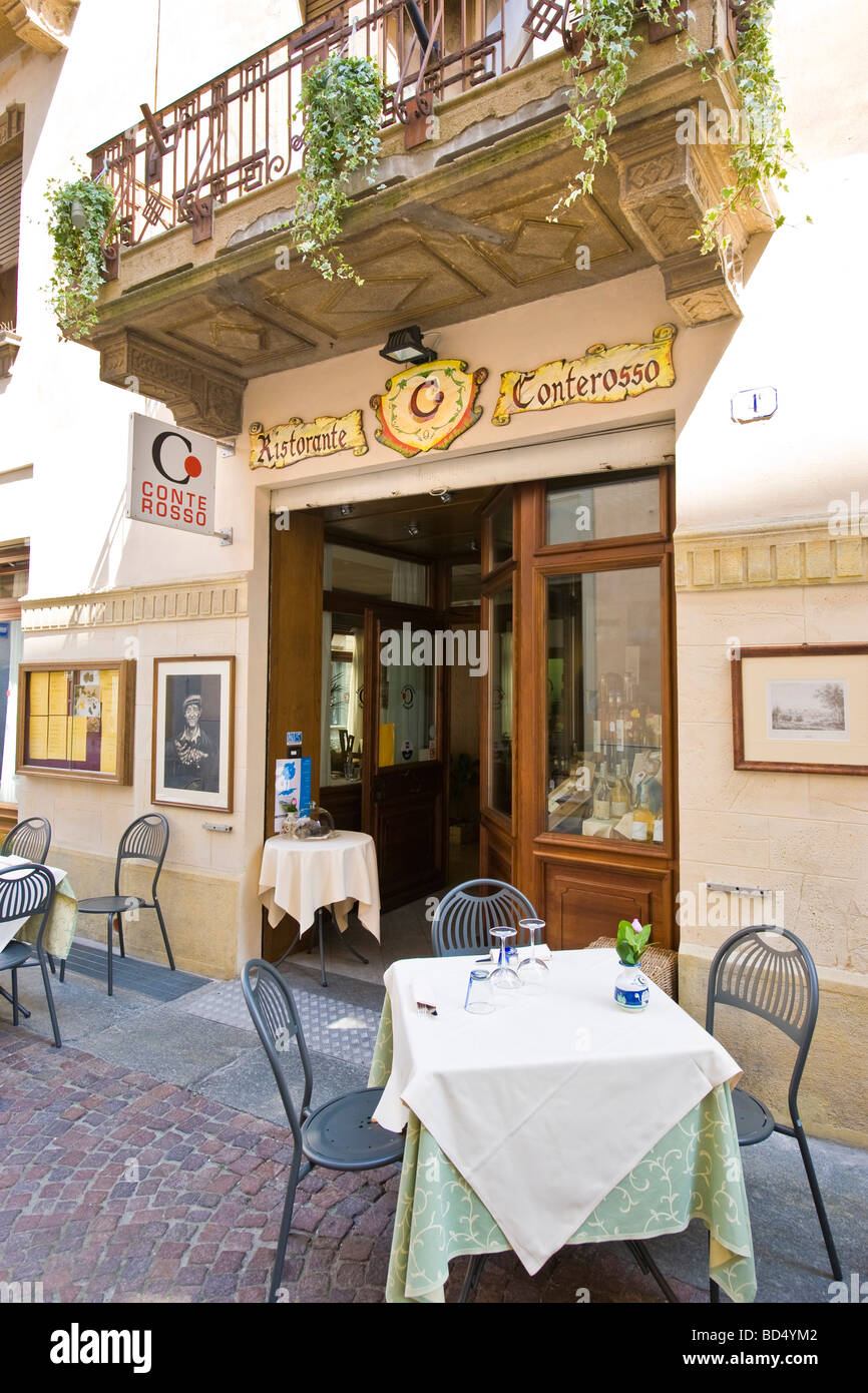 Alba restaurant hi-res stock photography and images - Alamy