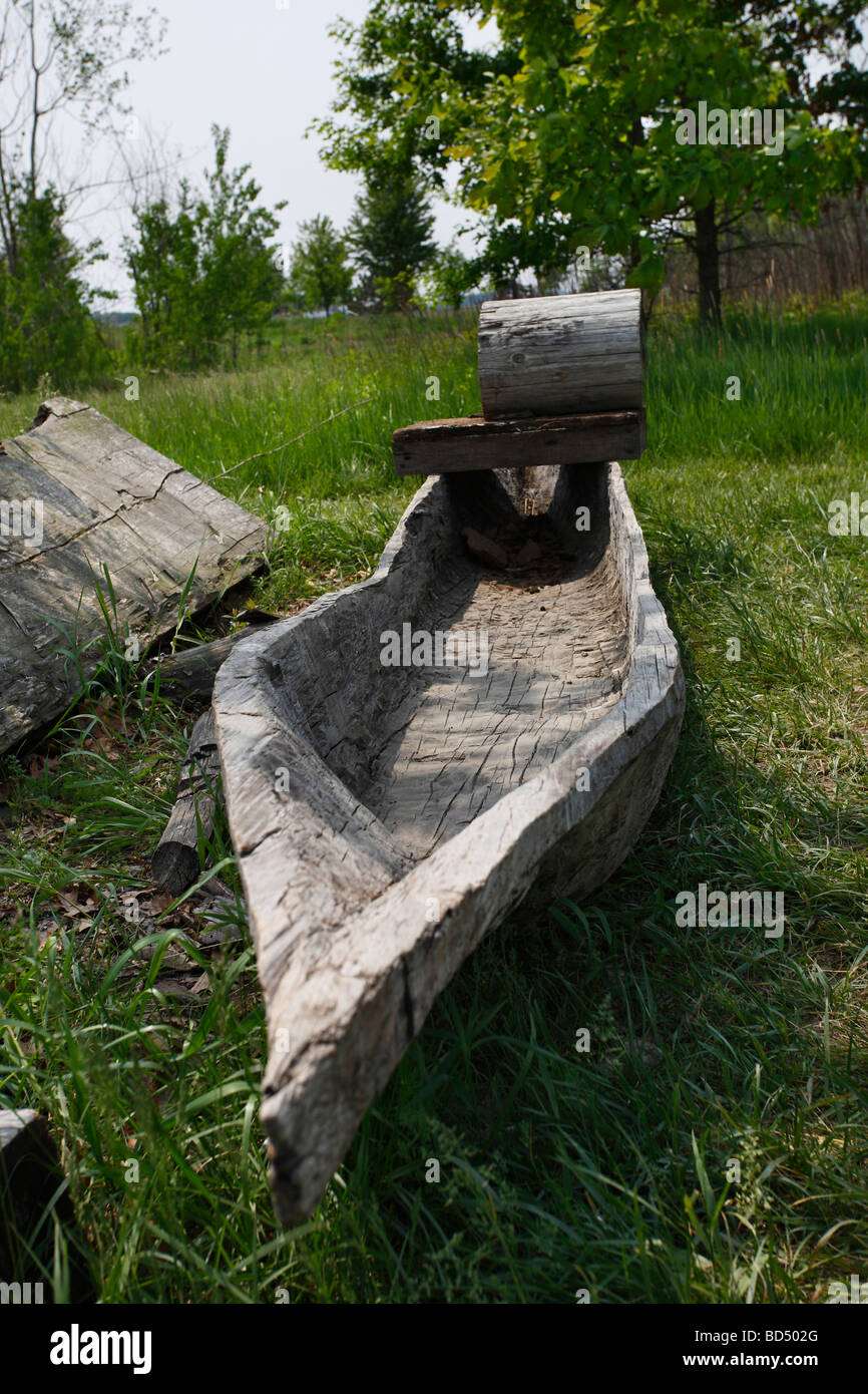 American canoe craft crafting cut handmade historic native old wooden ...