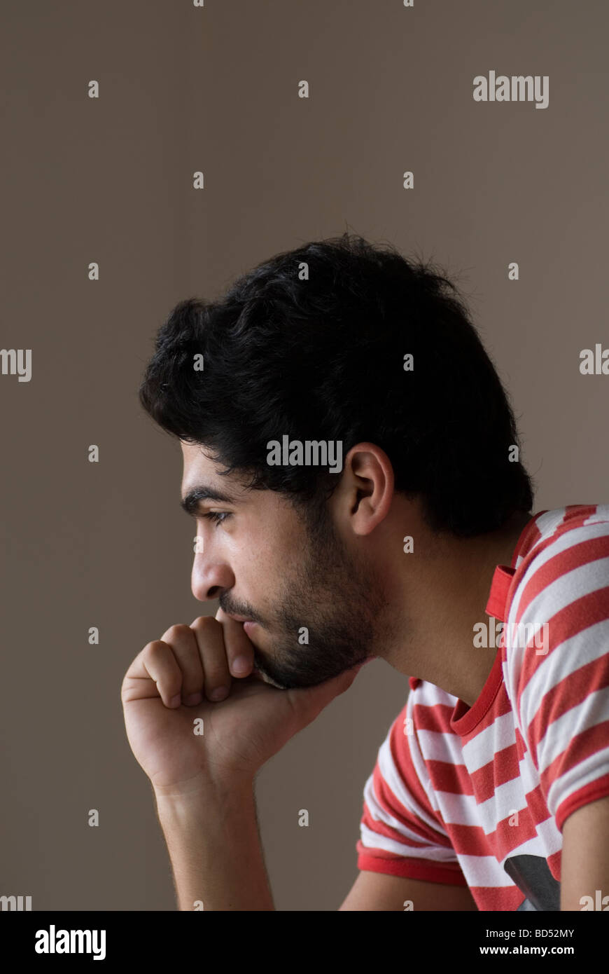 Man face beard profile hi-res stock photography and images - Alamy