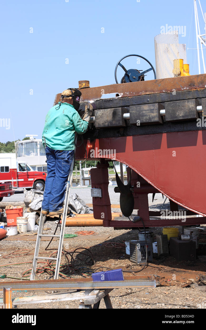 Welding tank hi-res stock photography and images - Alamy