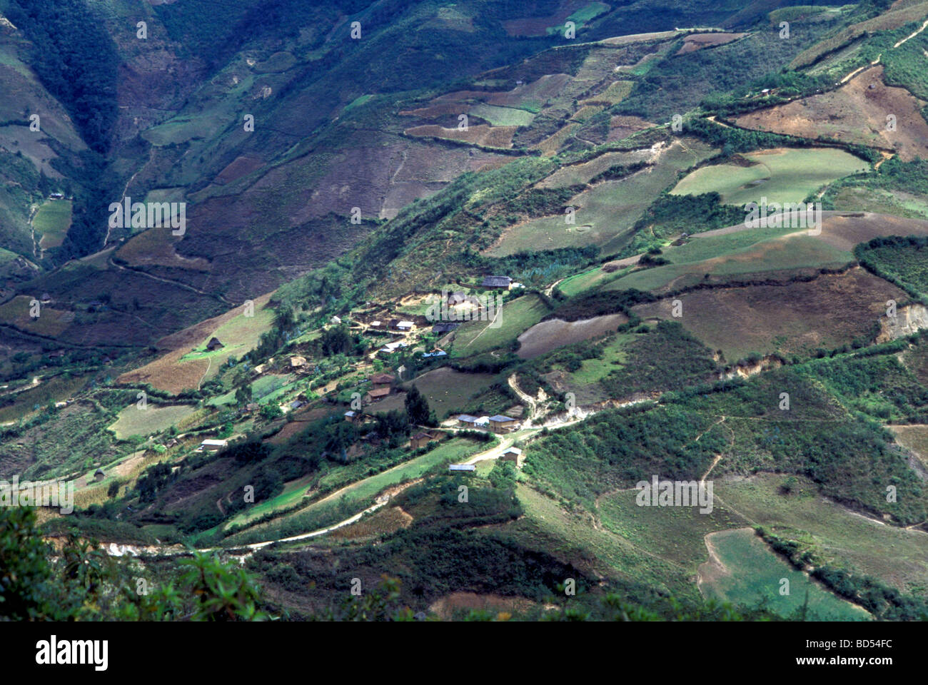 Sierra of peru hi-res stock photography and images - Alamy