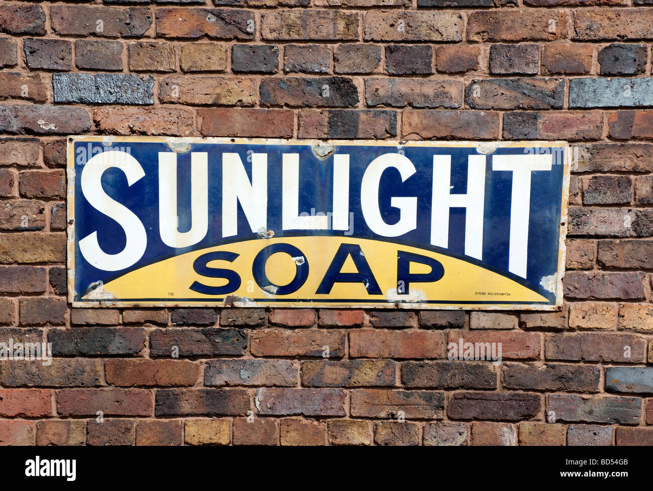 Sunlight soap advert hi-res stock photography and images - Alamy