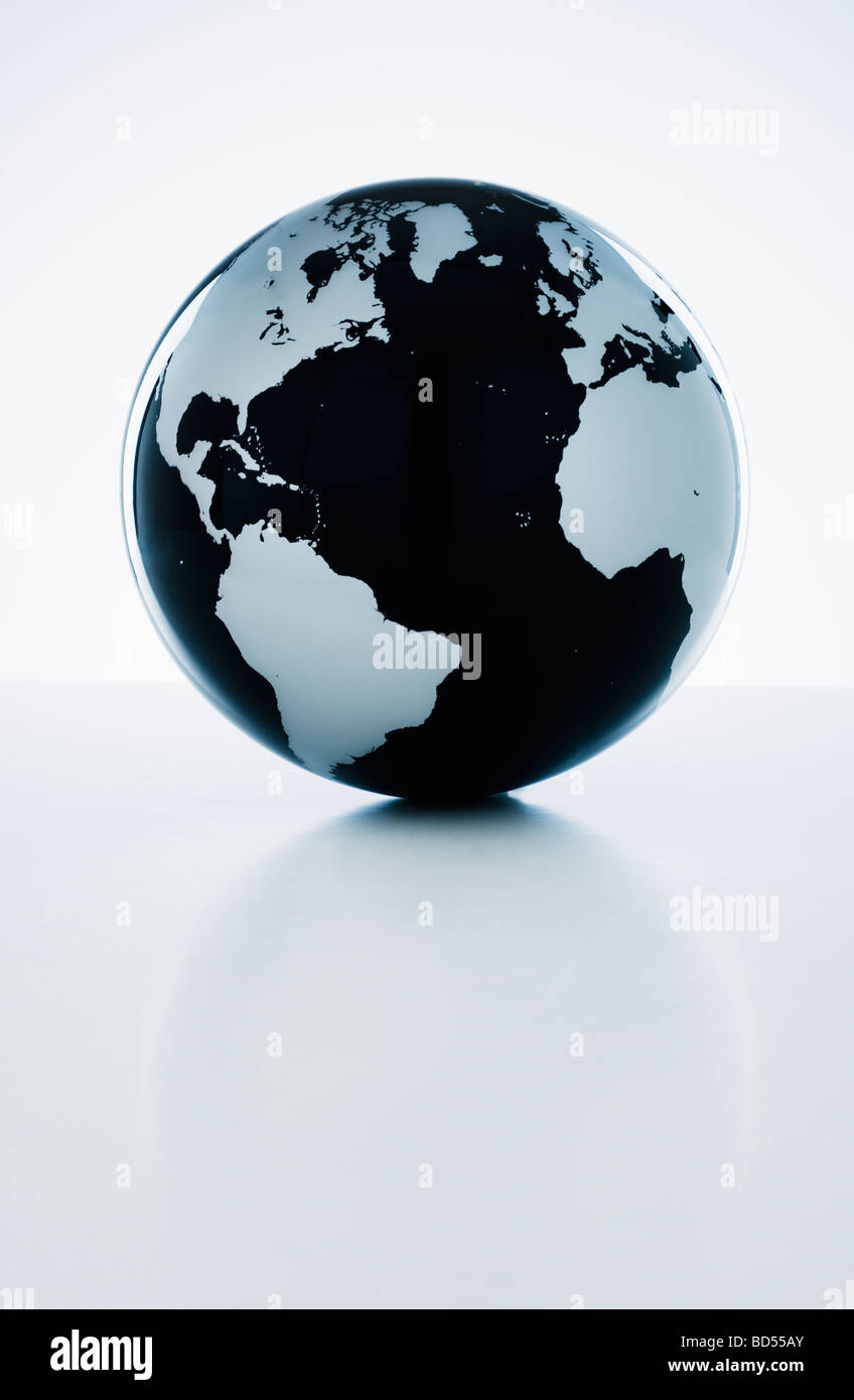 Globe map hi-res stock photography and images - Alamy