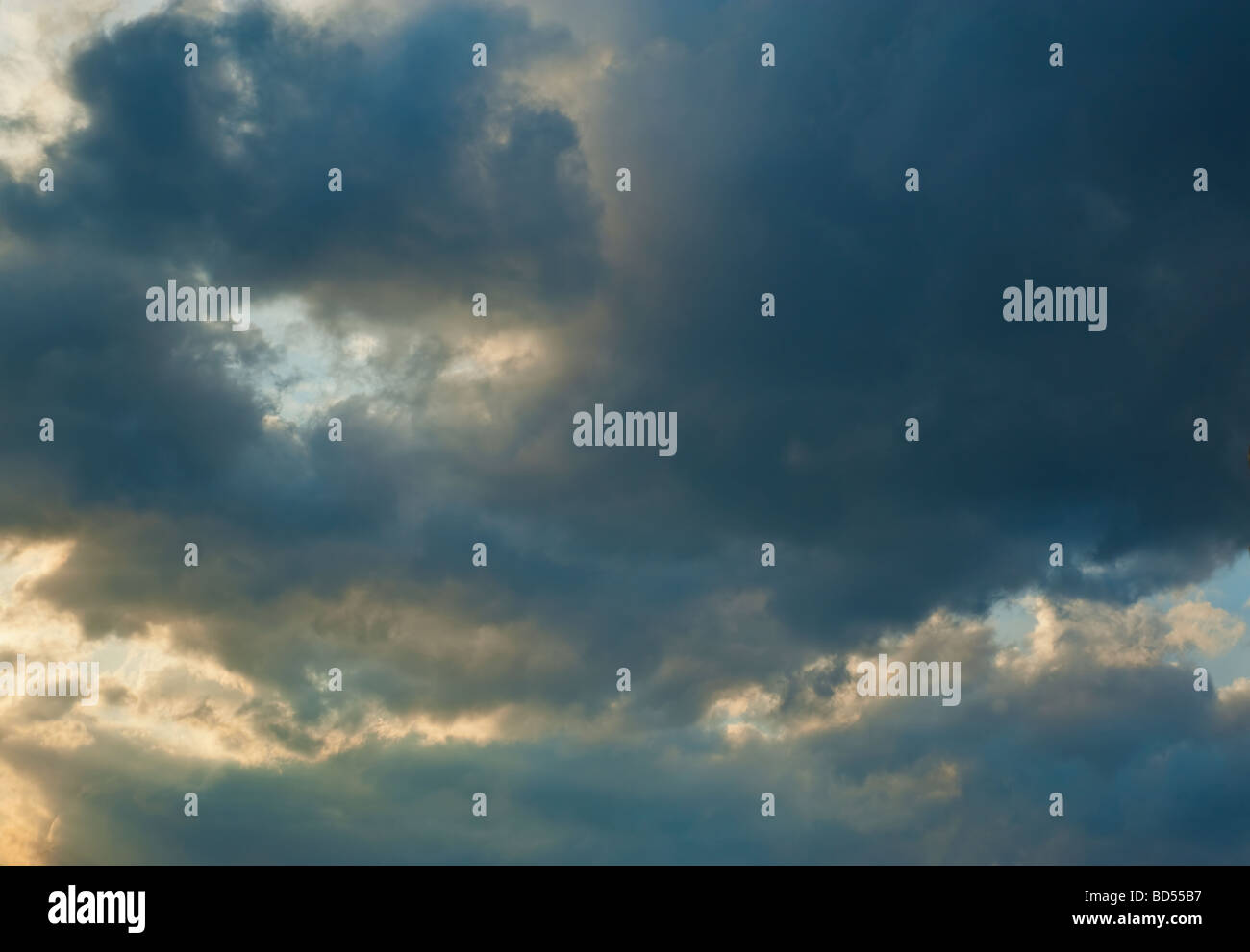 Dark clouds hi-res stock photography and images - Alamy