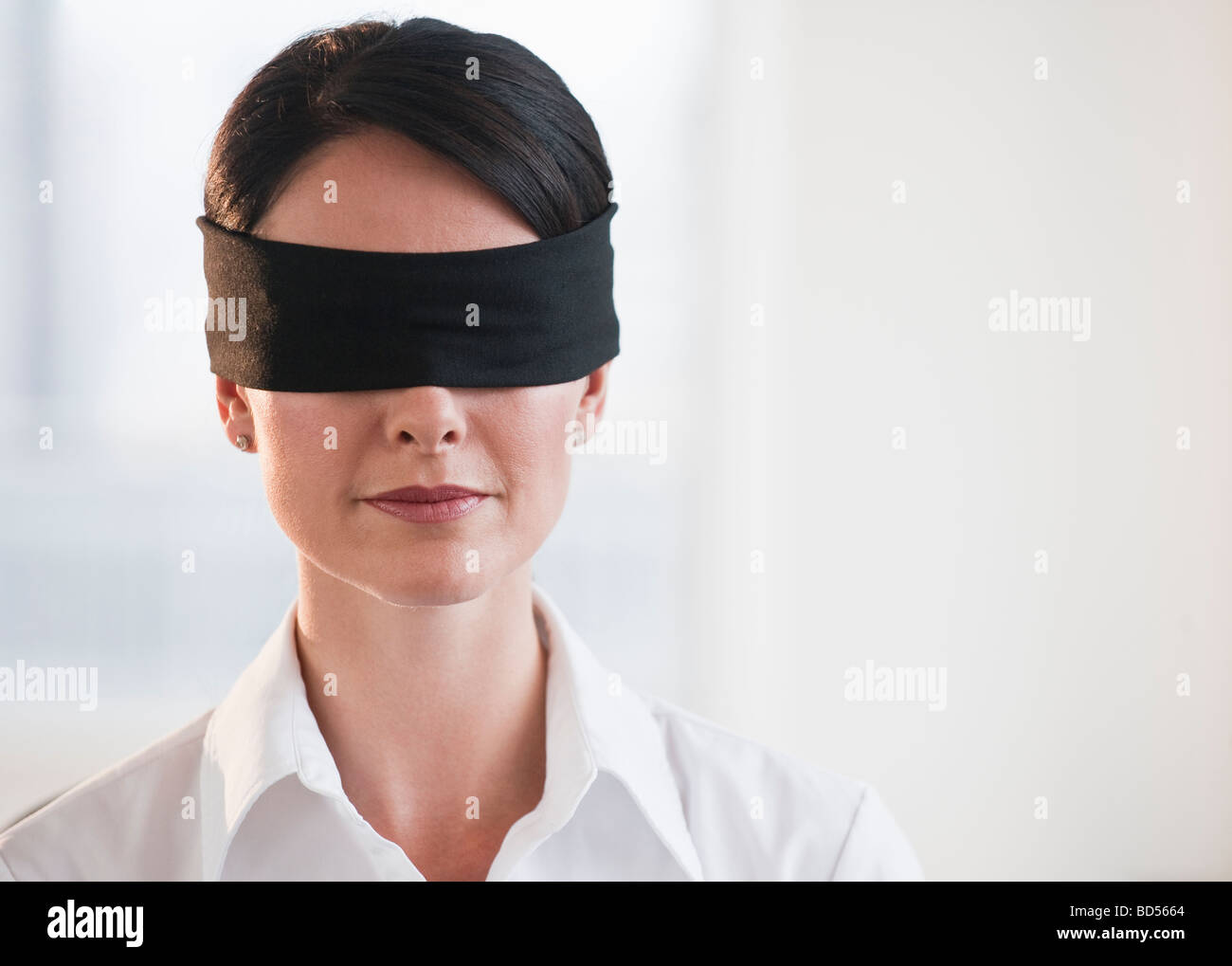 Blindfold hi-res stock photography and images - Alamy