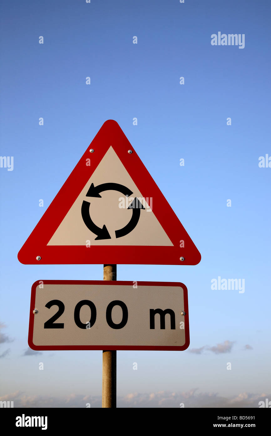 Metric road sign hi-res stock photography and images - Alamy