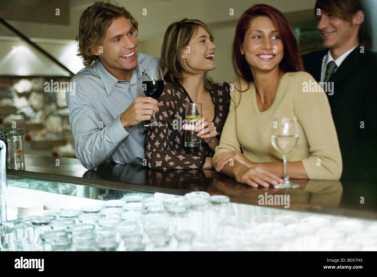 Couples At Bar High Resolution Stock Photography and Images - Alamy