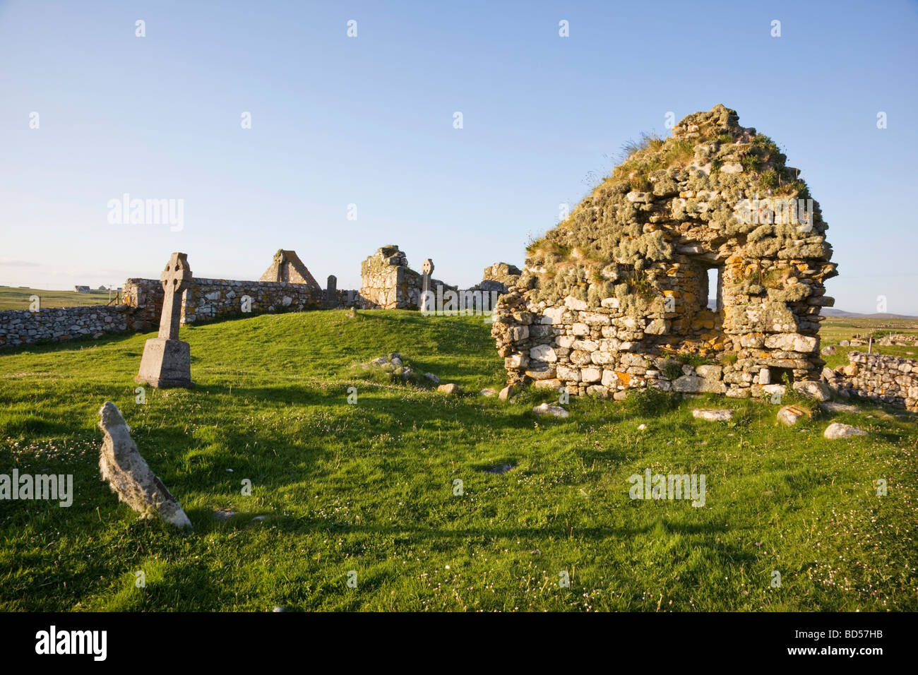 Medieval chapels hi-res stock photography and images - Alamy
