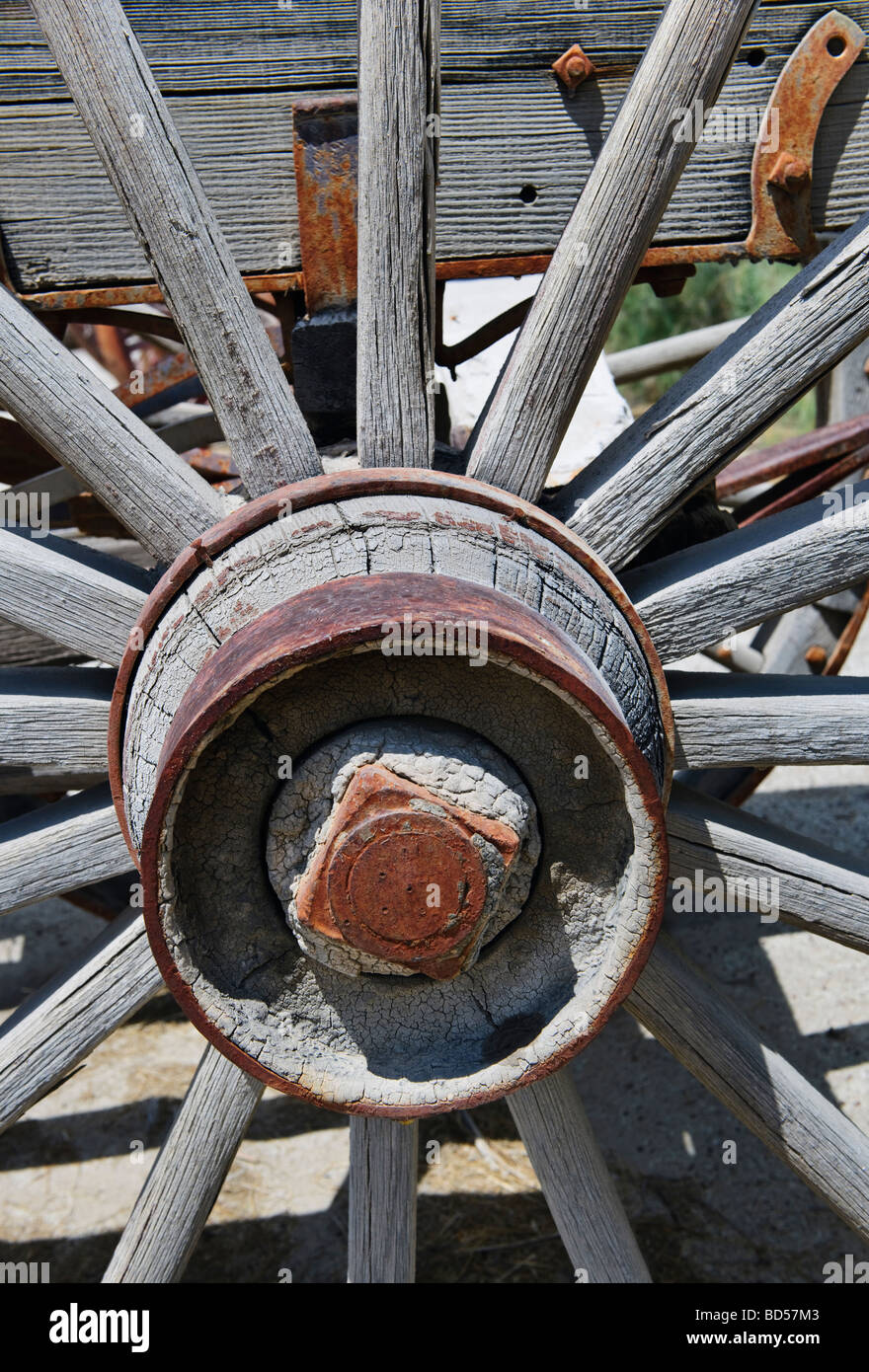 A wagon wheel Stock Photo - Alamy
