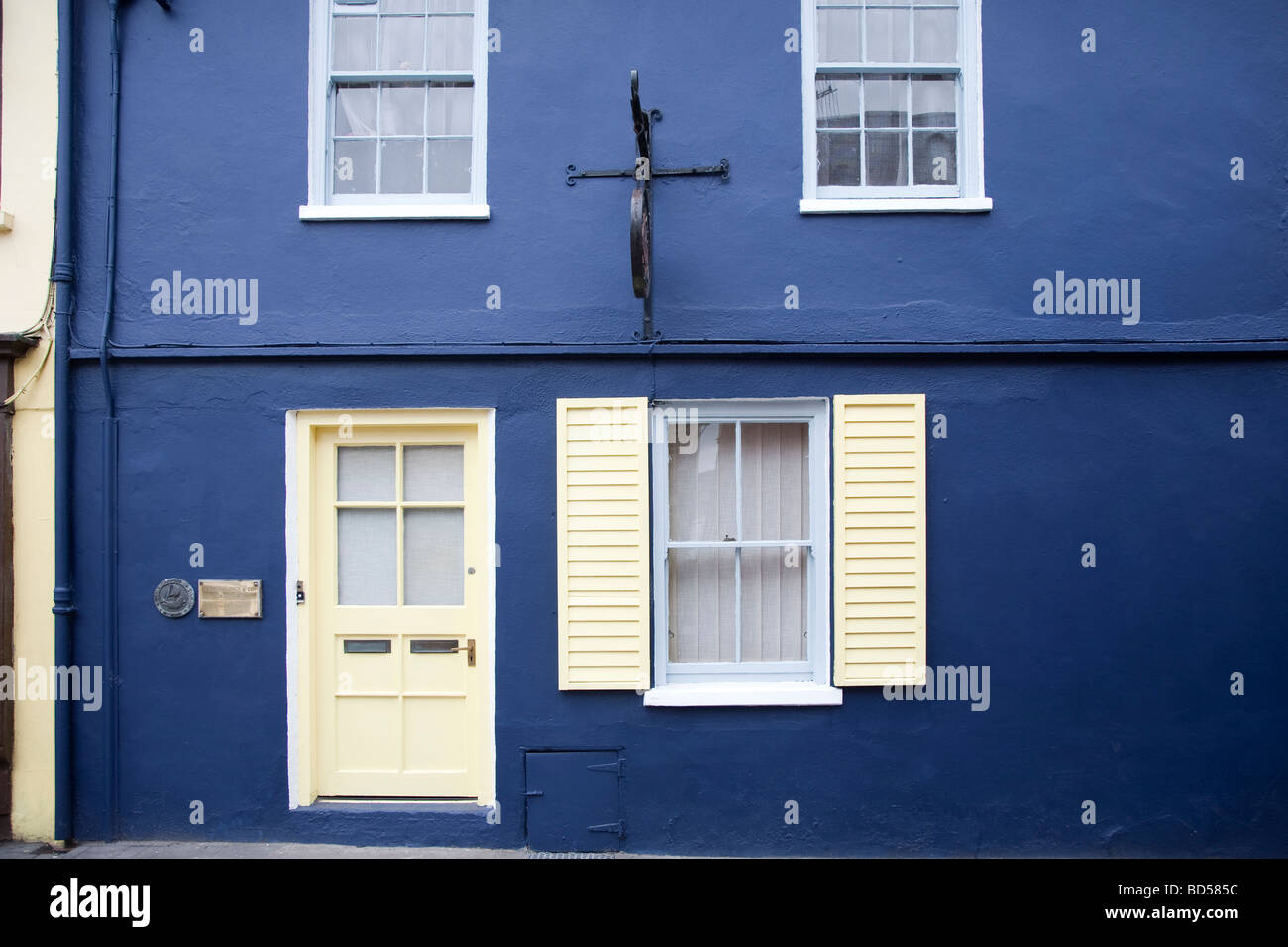 Coloured house hi-res stock photography and images - Alamy