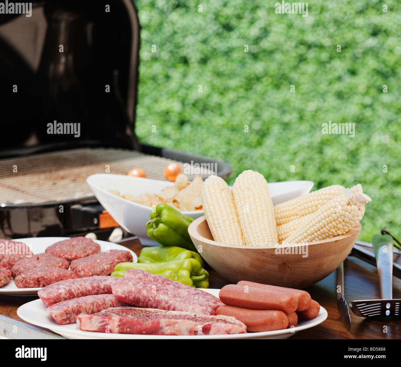 Bbq utensils no food hi-res stock photography and images - Alamy