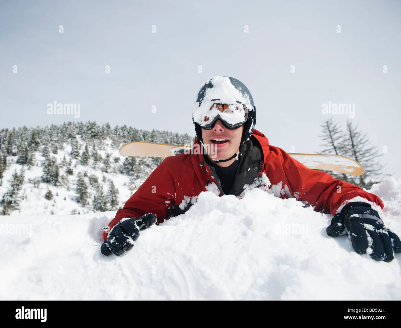 Snowboarder falling hi-res stock photography and images - Alamy