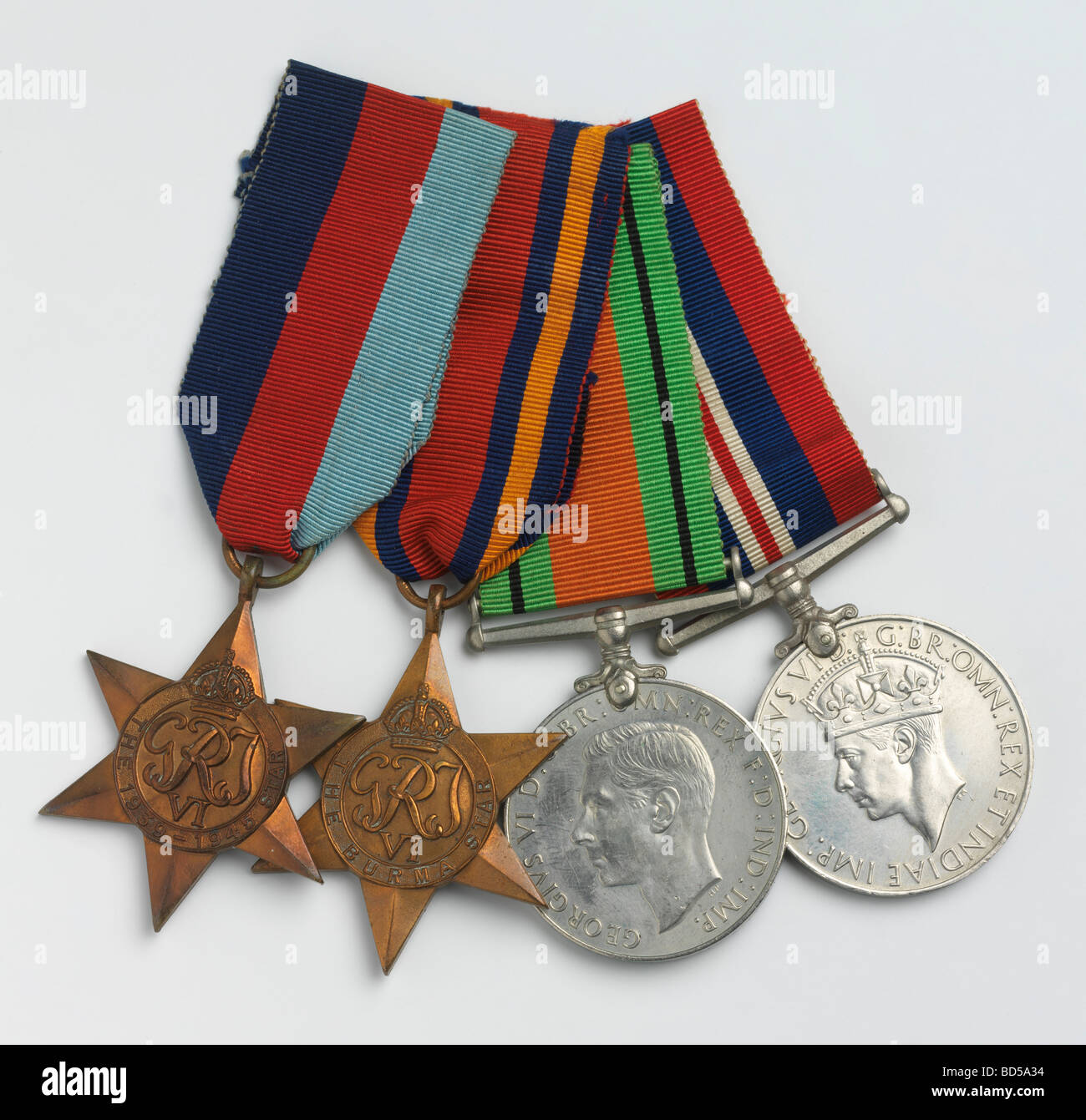 World war two medals and ribbons hi-res stock photography and images ...
