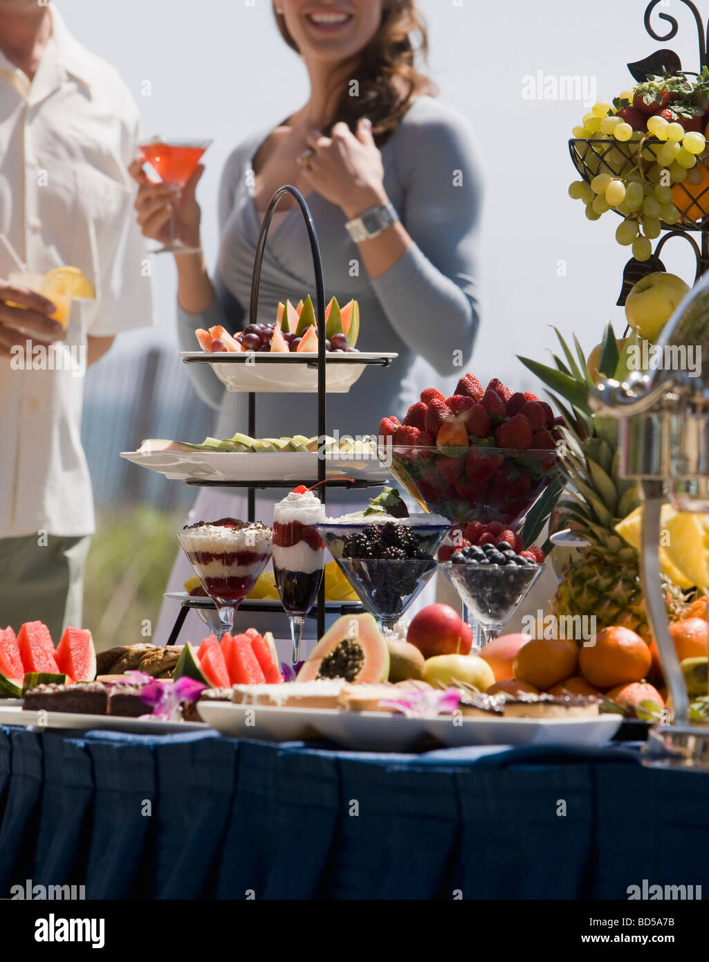 Buffets table hi-res stock photography and images - Alamy
