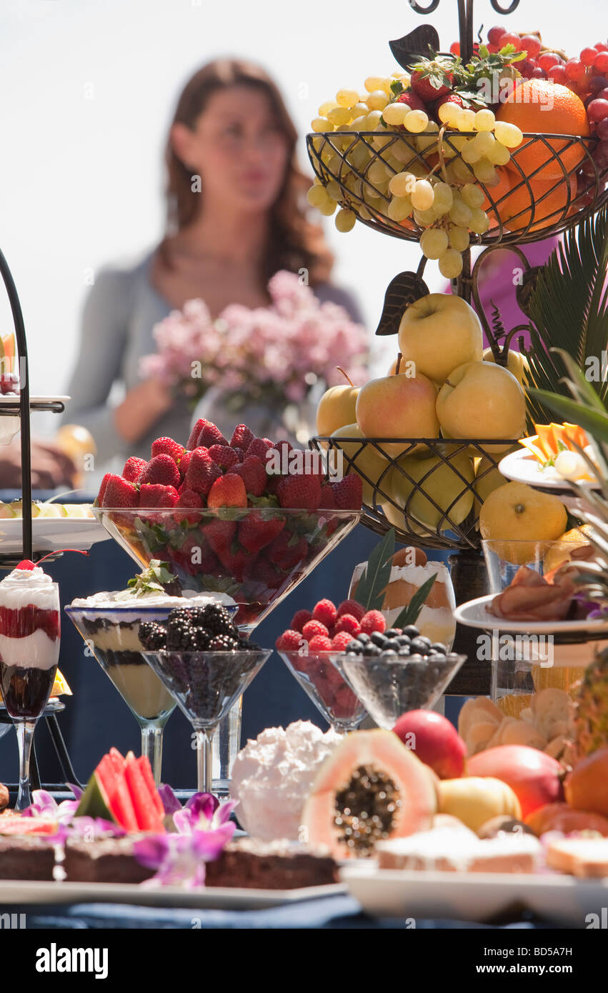 Buffets table hi-res stock photography and images - Alamy