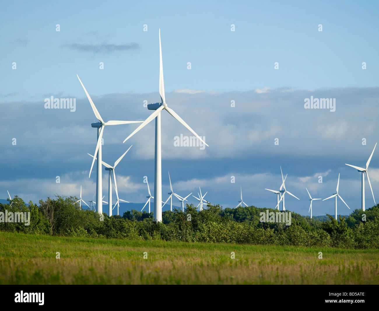 New york wind turbine hi-res stock photography and images - Alamy