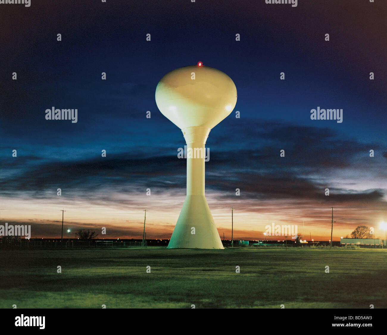 Kansas water tower hi-res stock photography and images - Alamy