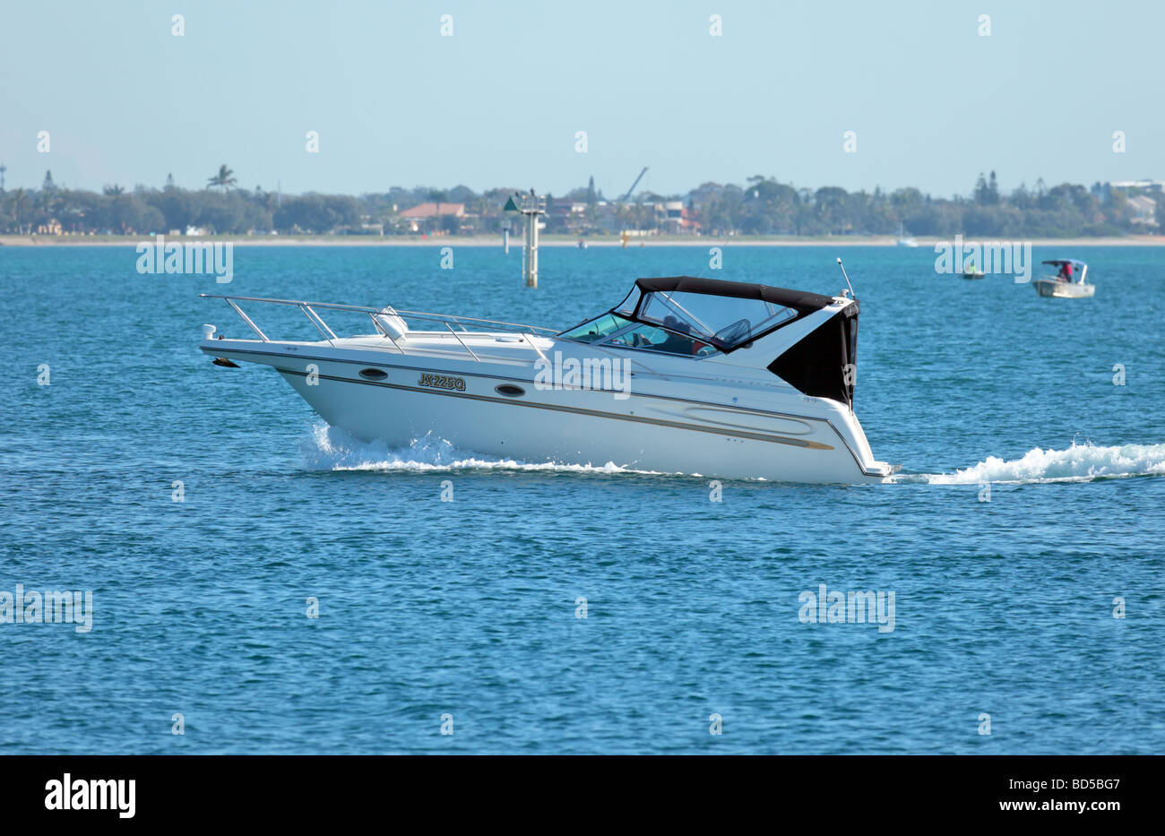 Canopy motor boat hi-res stock photography and images - Alamy