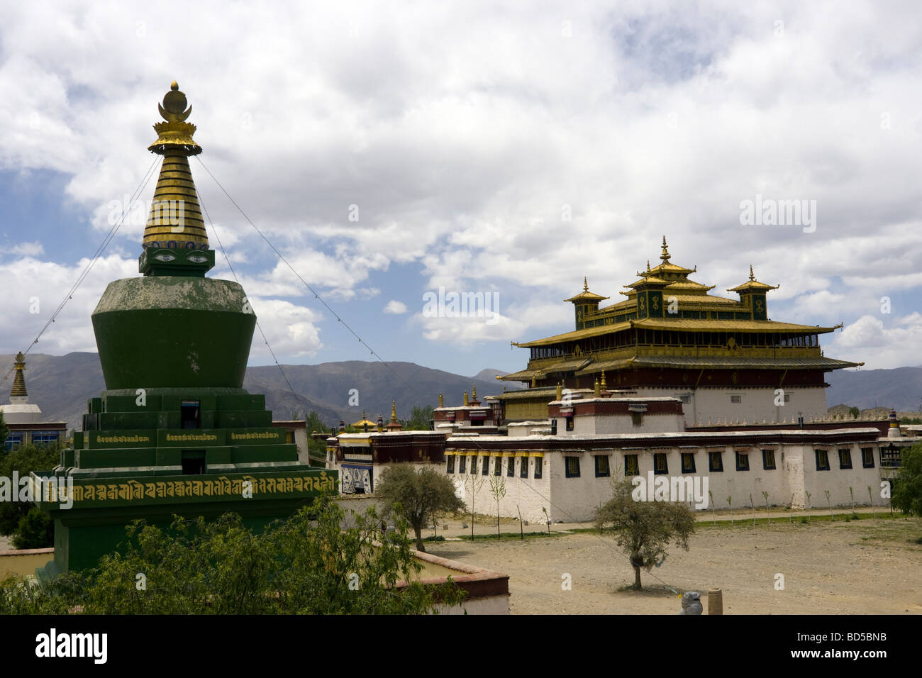 Samye monastery hi-res stock photography and images - Alamy