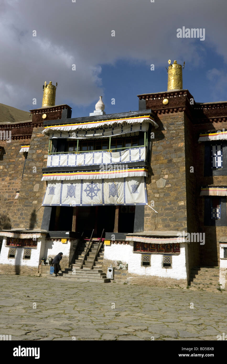 the tsuglhakhang central building at mindroling monastery Stock Photo ...
