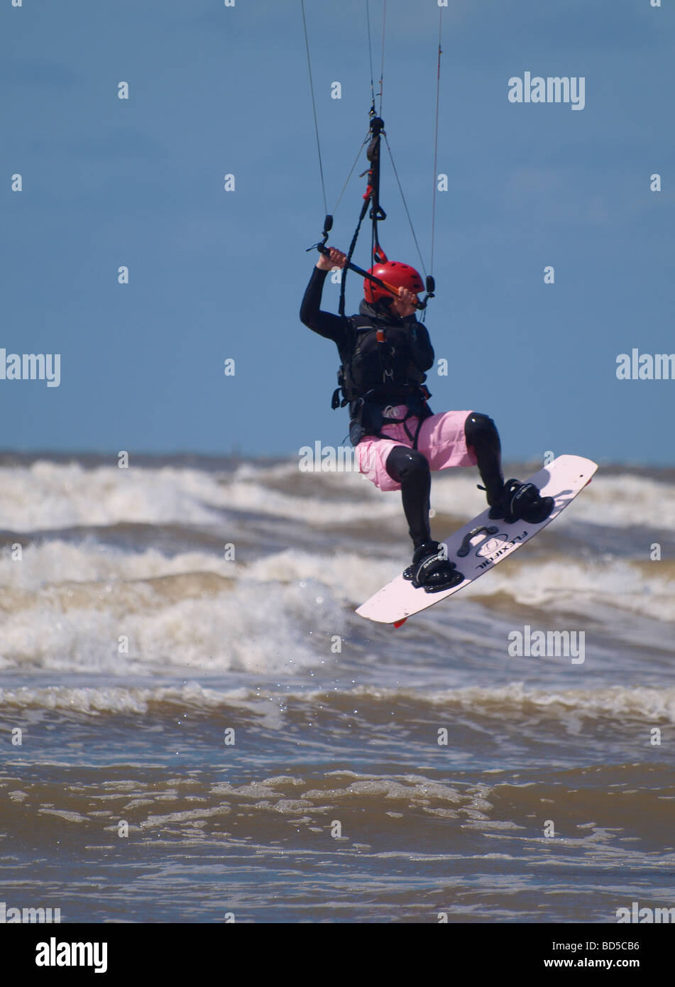 Kite surfing female sea hi-res stock photography and images - Alamy