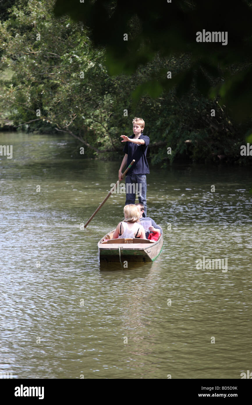 Man punting boat hi-res stock photography and images - Alamy