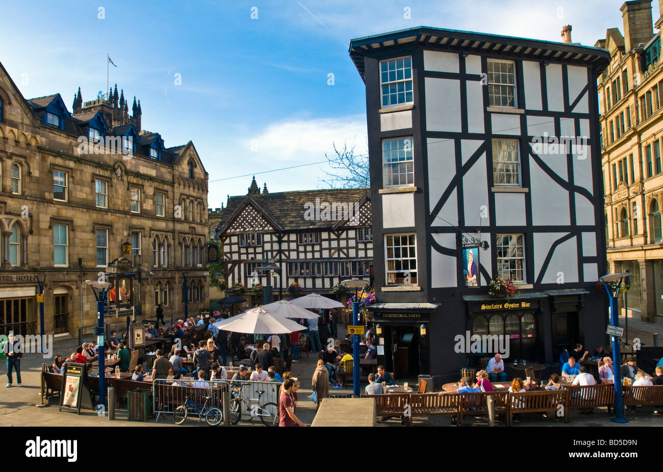 The Old Wellington Inn and Sinclair's Oyster Bar, city centre ...
