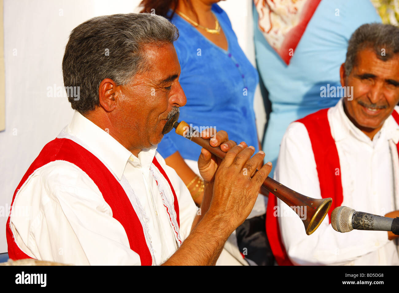 Traditional tunisian clothes clothing hi-res stock photography and ...