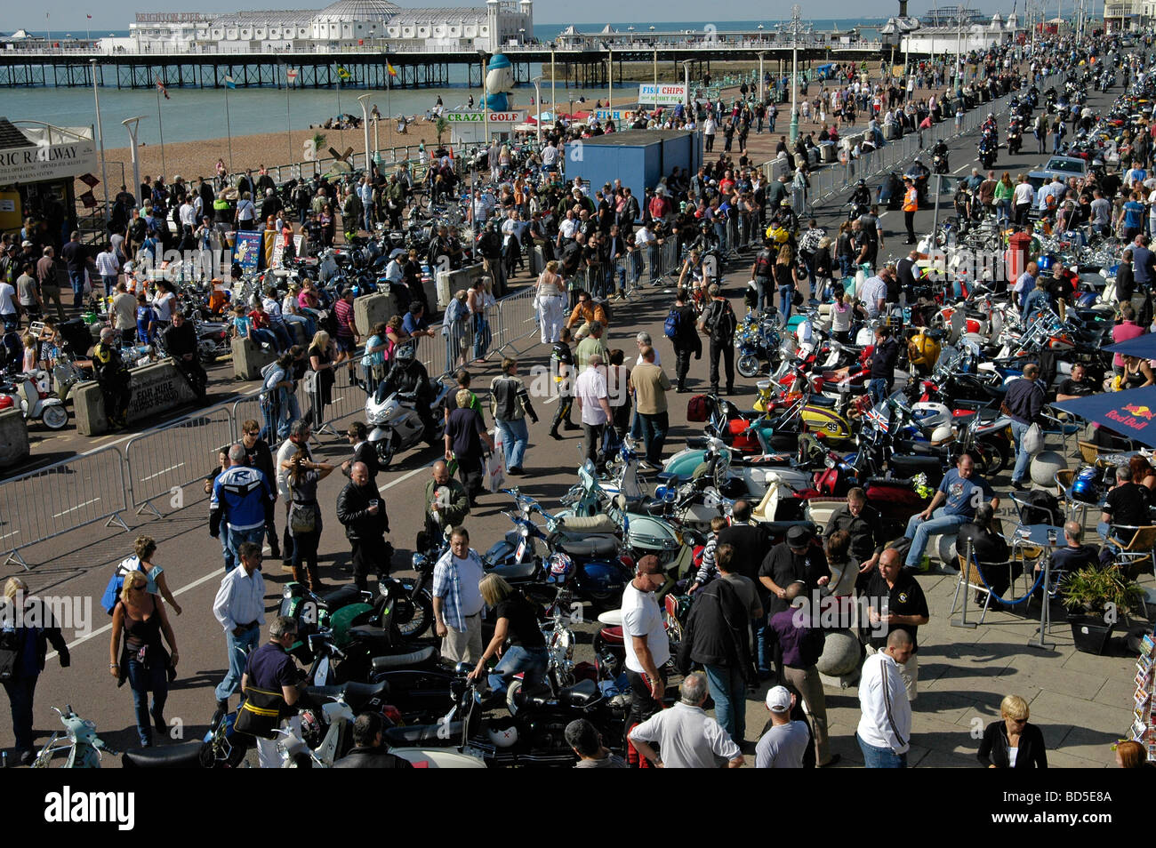 Mods brighton hi-res stock photography and images - Alamy