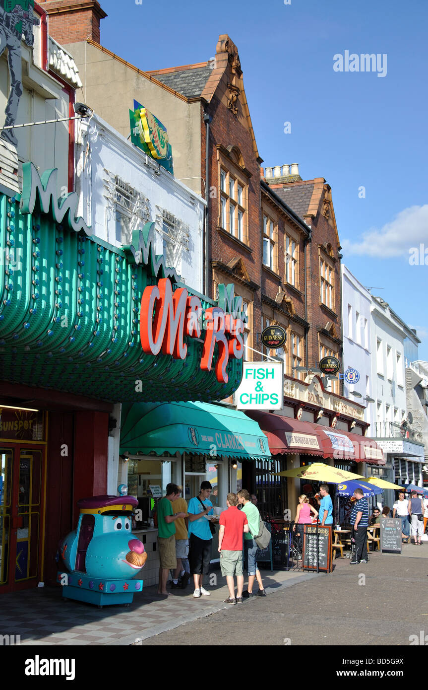 Seafront amusement arcades, Marine Parade, Southend-on-Sea, Essex ...