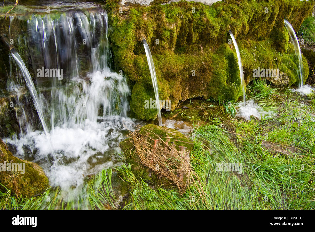 Spout spring hi-res stock photography and images - Alamy