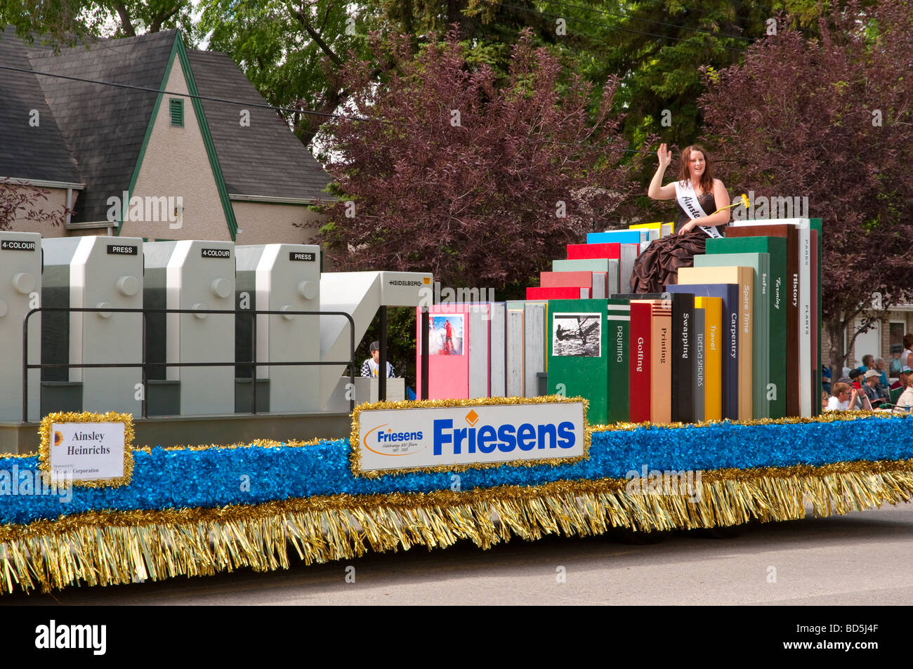 Altona sunflower festival parade float hi-res stock photography and ...