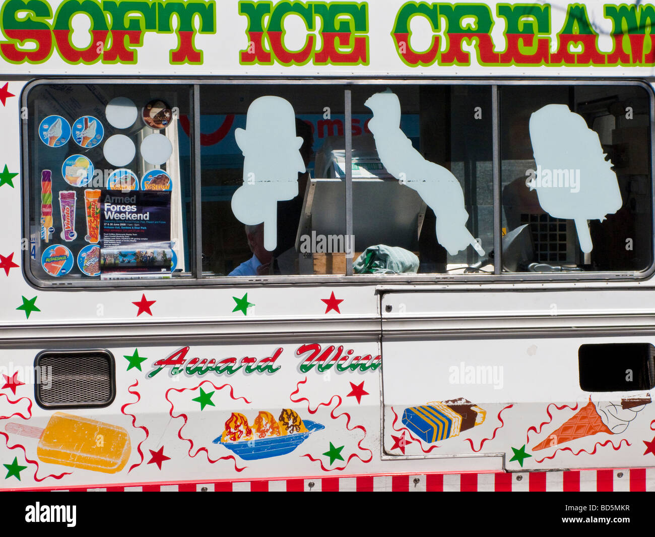 Ice cream truck england beach hi-res stock photography and images - Alamy
