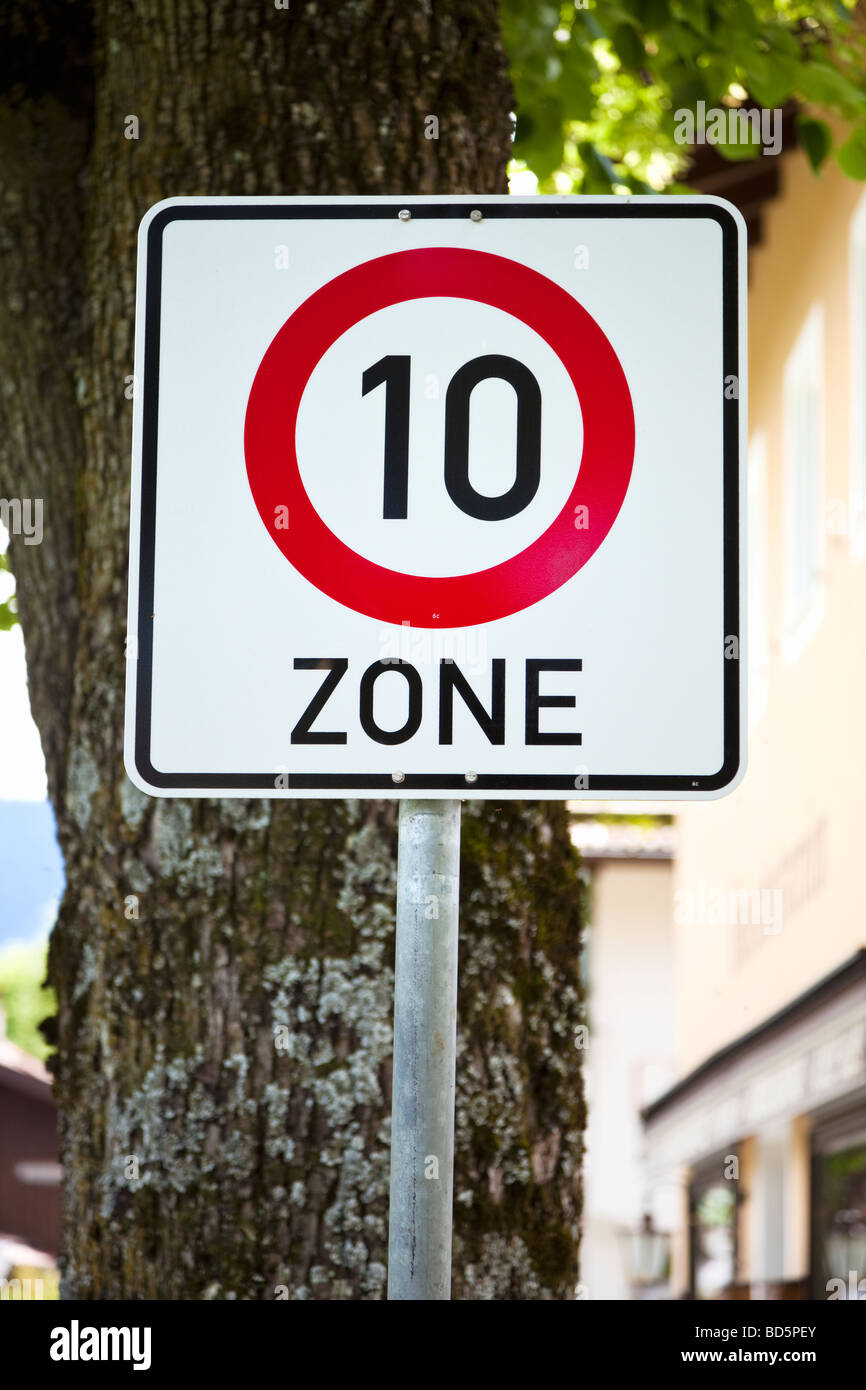 German road signs hi-res stock photography and images - Alamy