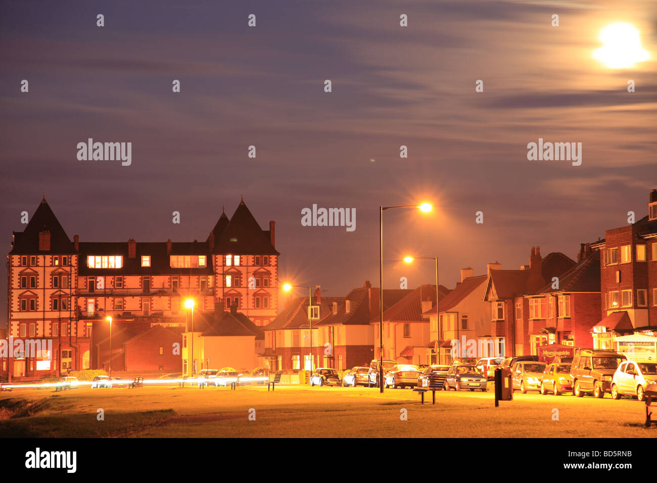 Whitby at night hi-res stock photography and images - Alamy