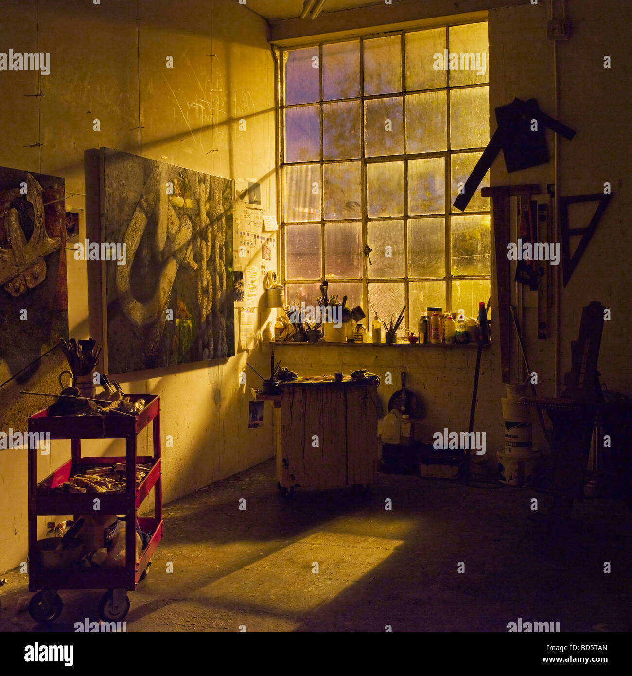 Artist studio hi-res stock photography and images - Alamy