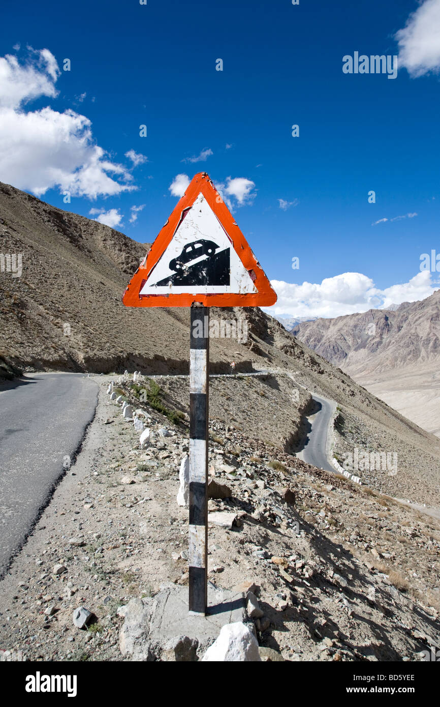 Steep slope road sign hi-res stock photography and images - Alamy