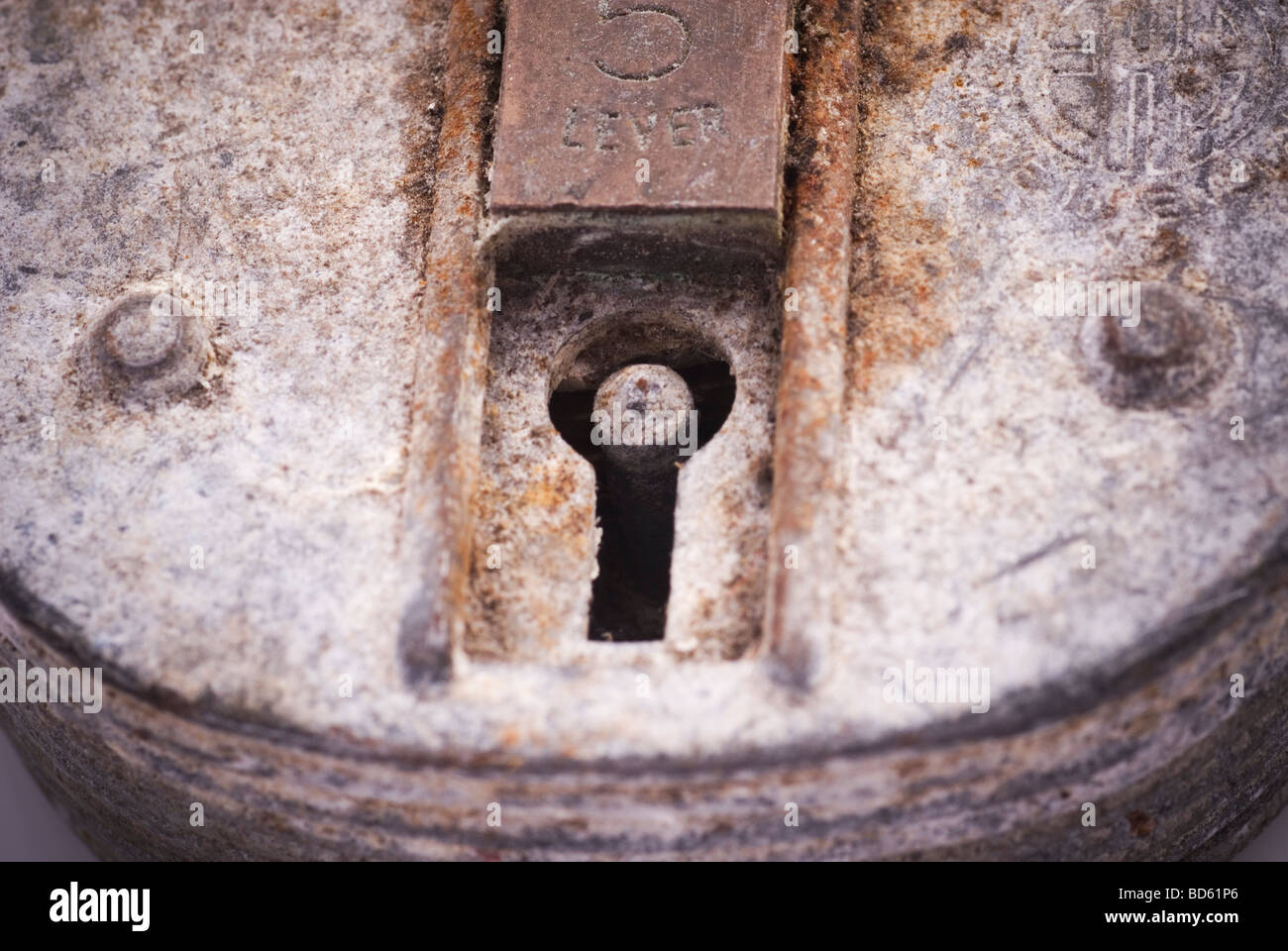 CLose up of a keyhole in an old rusty lock Stock Photo - Alamy