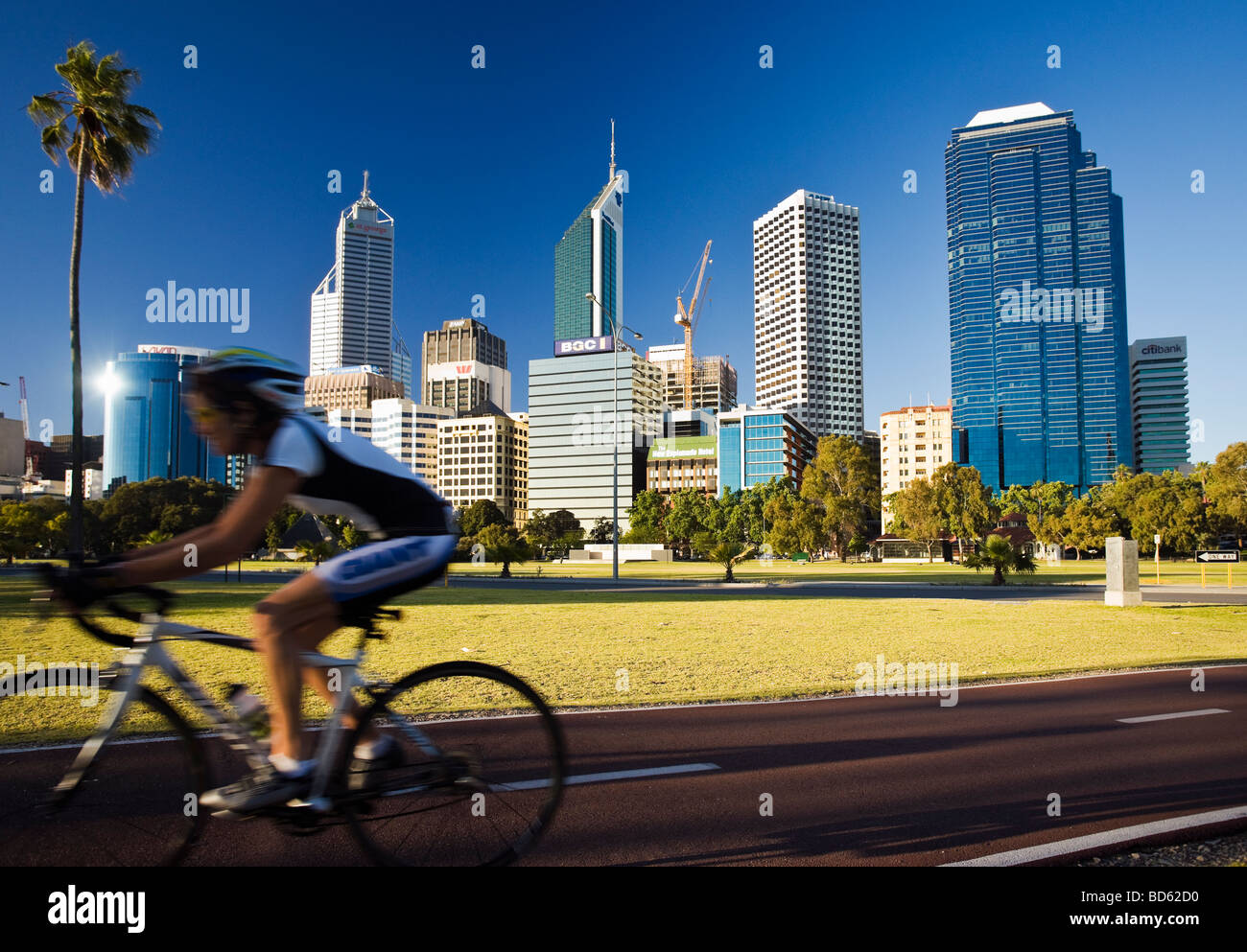 Perth skyline hi-res stock photography and images - Alamy
