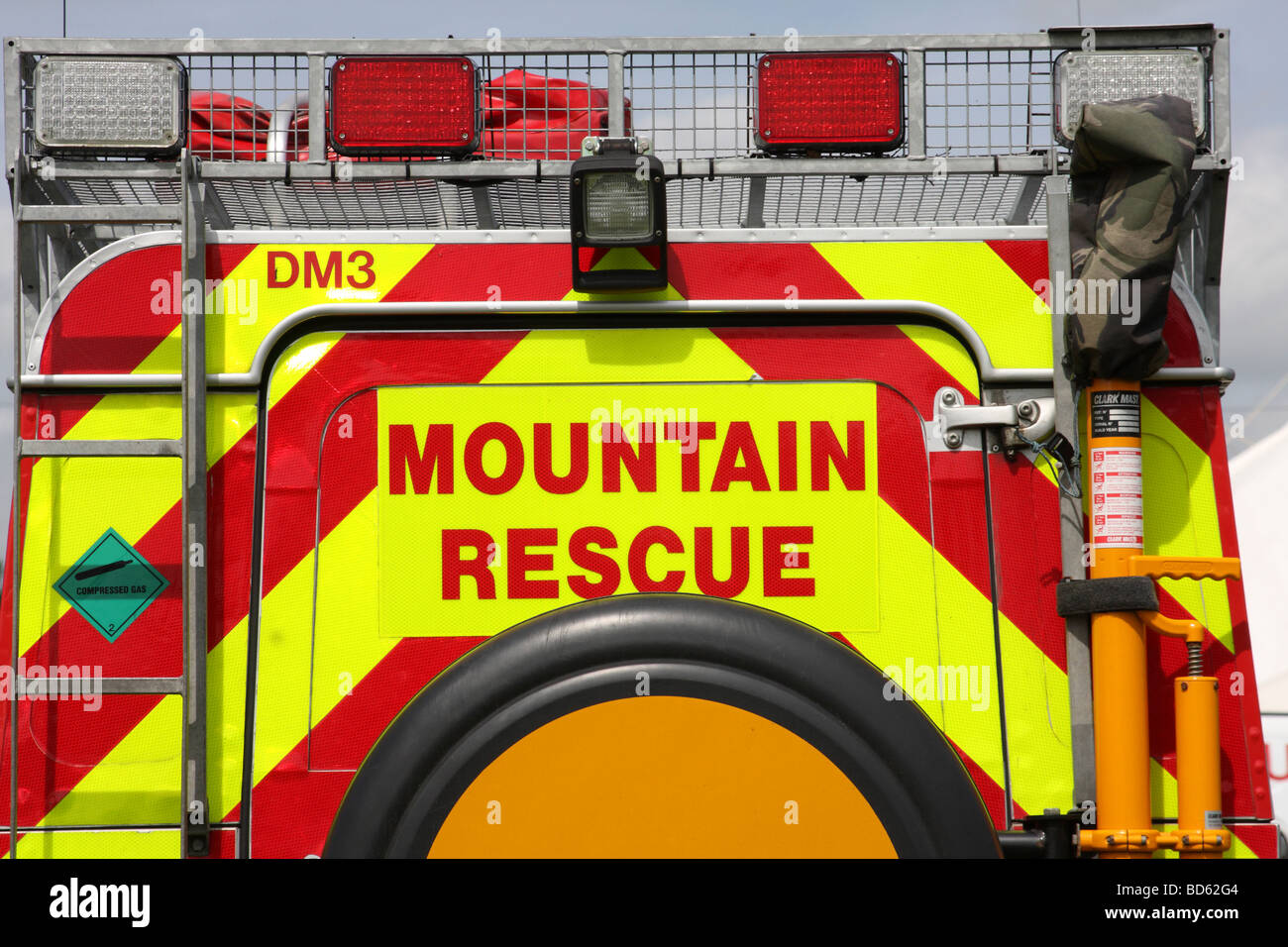 A Mountain Rescue emergency response vehicle Stock Photo - Alamy